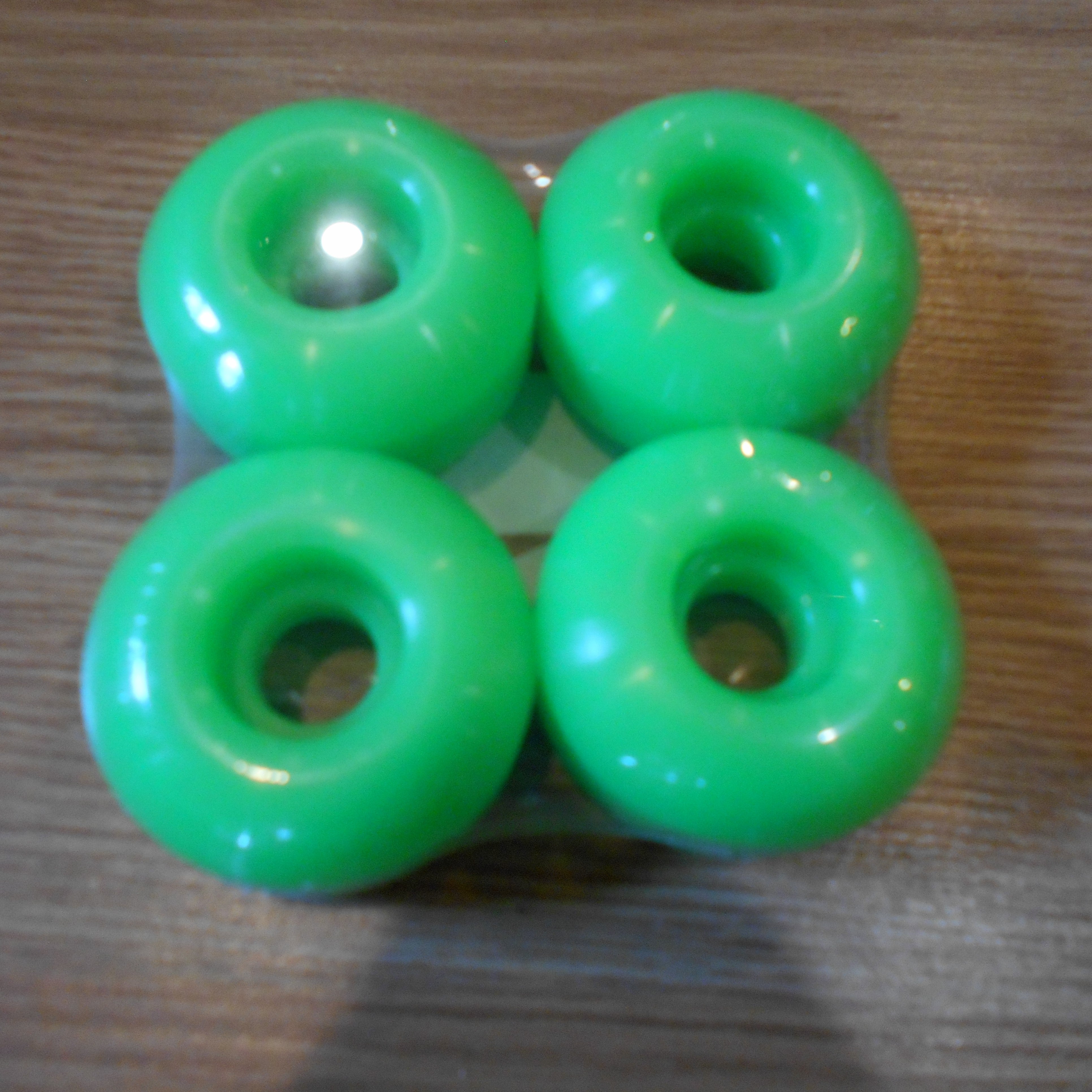 Form Solid Lime 52mm 99a Skateboard Wheels – Strictly Hardcore Surf